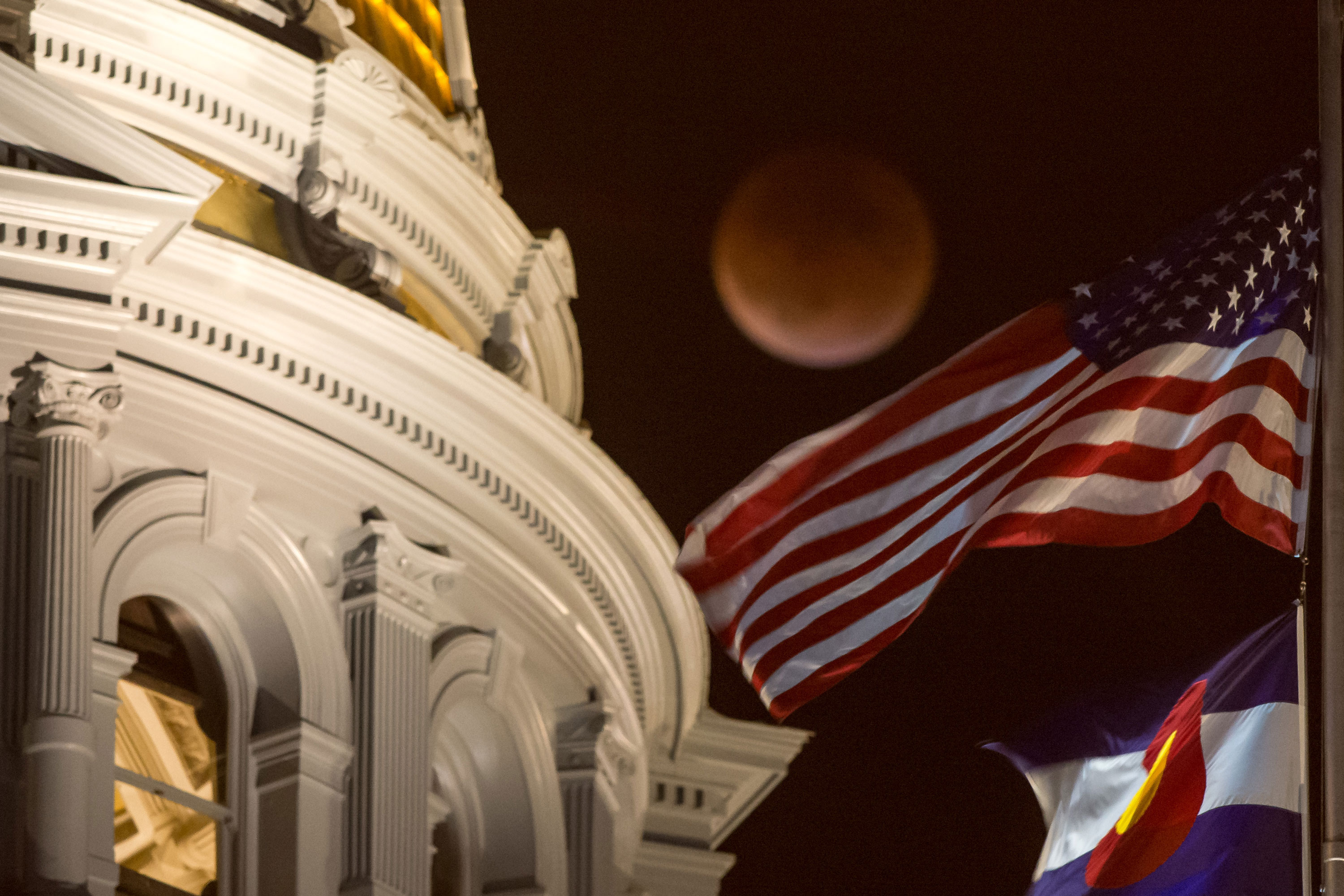 Heads Up Colorado, You're Gonna See An 'Extra' Supermoon | Colorado ...