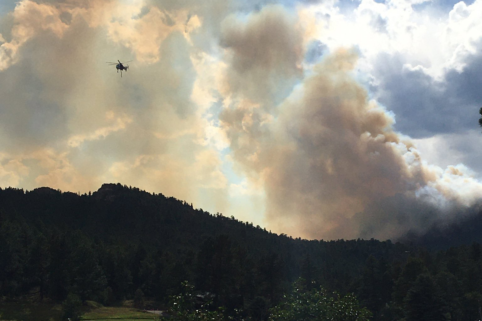 Elephant Butte Wildfire Near Evergreen Spurs Evacuation Orders For Up ...