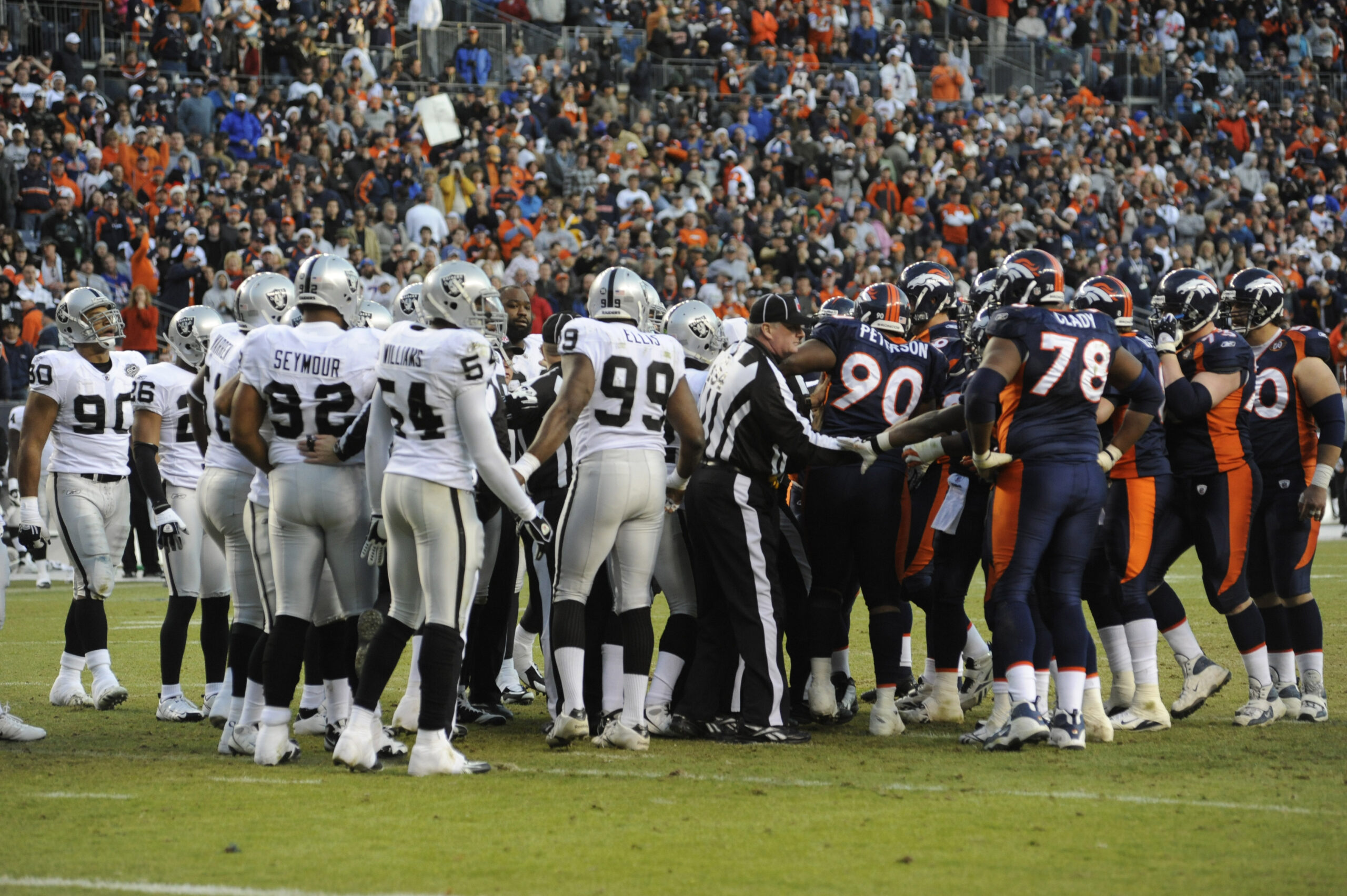 The iconic Broncos-Raiders rivalry lives on, even 10 years after Al ...