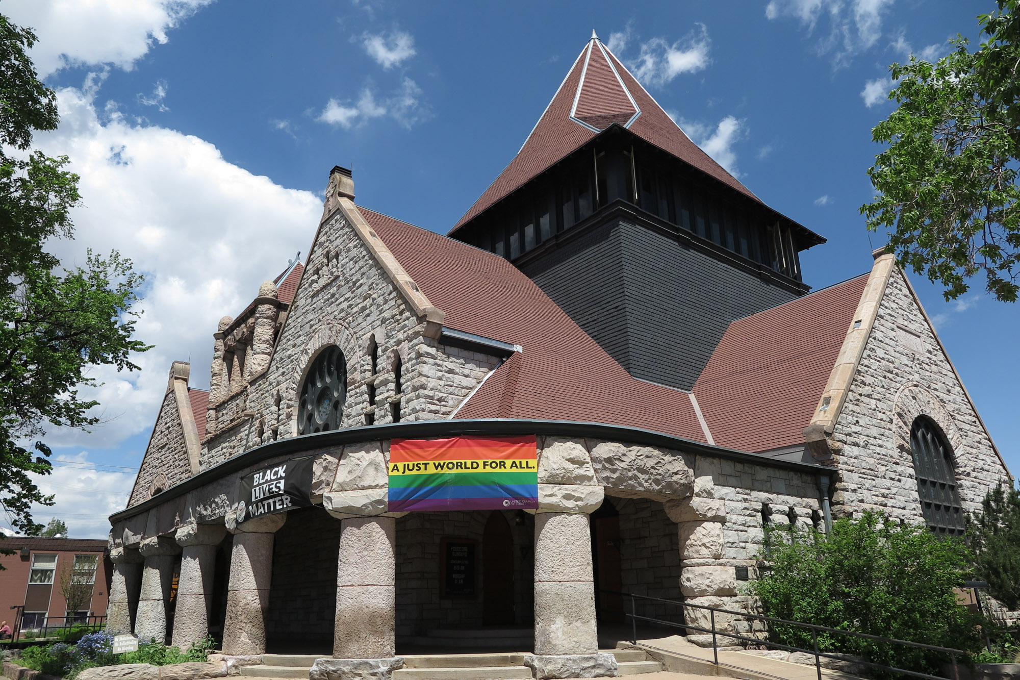 New report says fewer Coloradans identify as ‘Christian,’ mirroring a ...