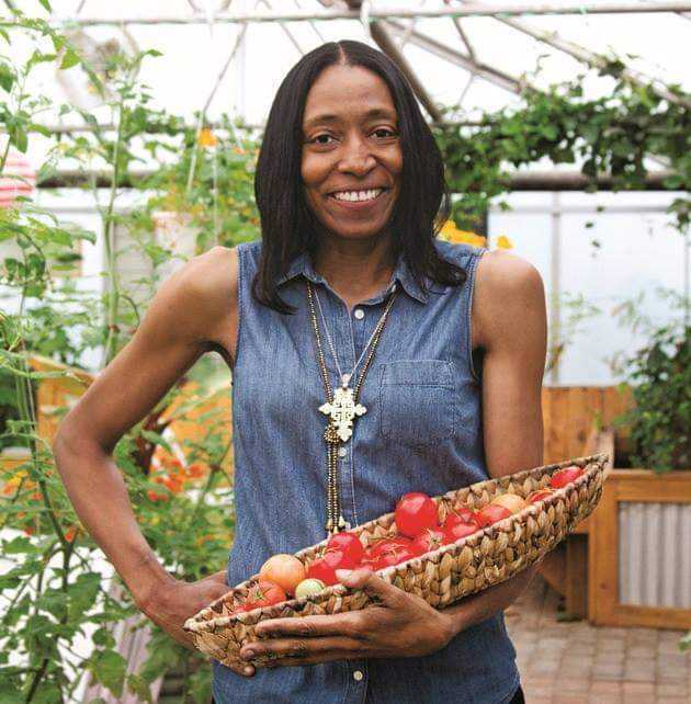 A Farmer's Market on a mission to change habits one food desert at a ...