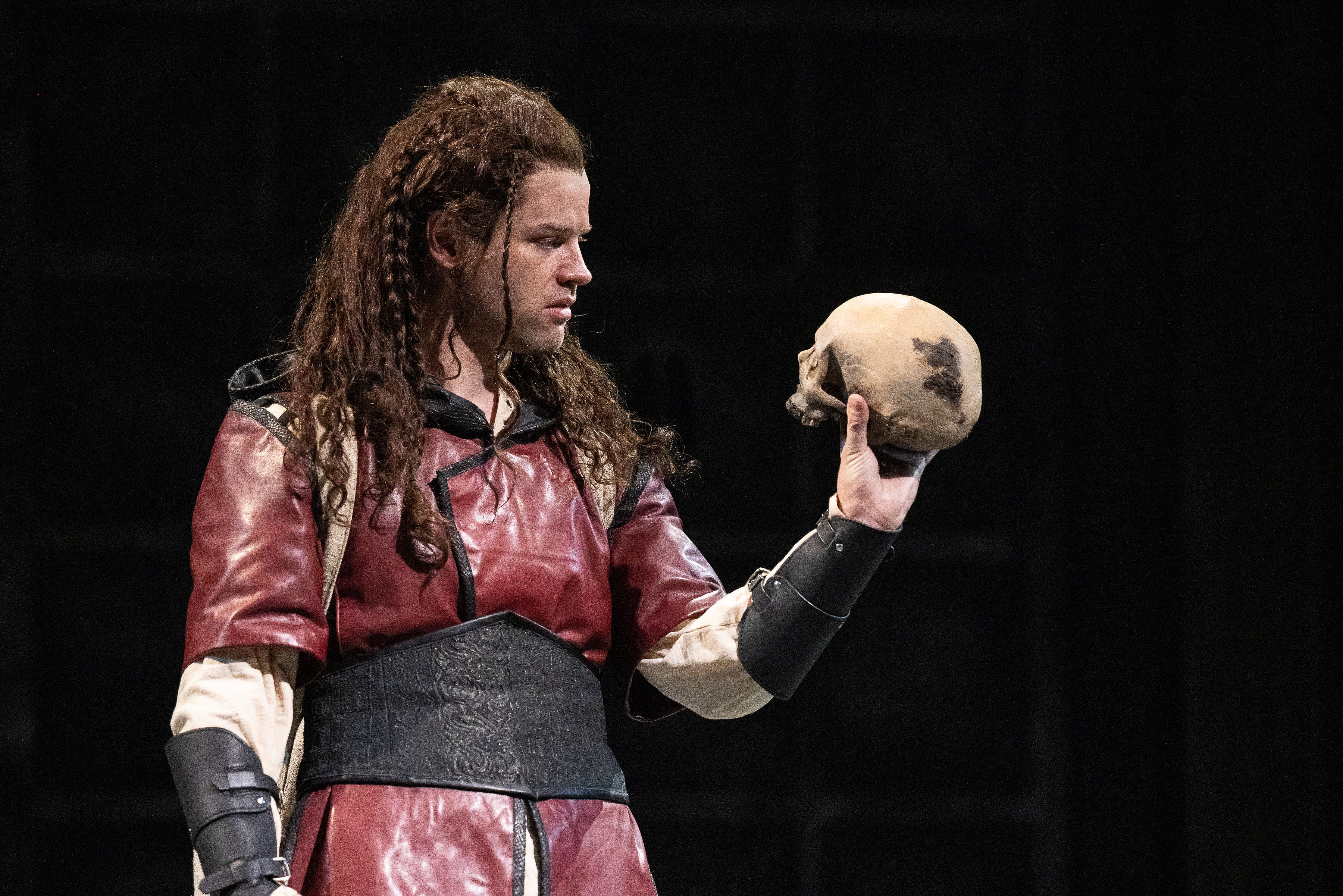 Denver Center's 'Hamlet' reinvents Shakespeare's classic with young ...