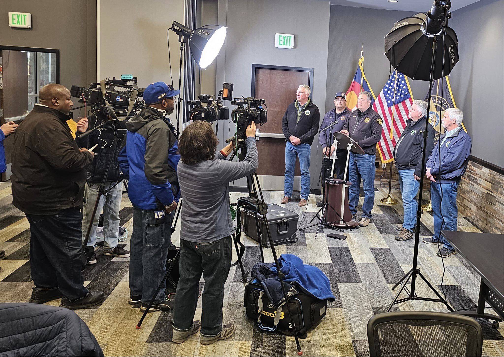 Colorado wildfire: All Highland Lakes fire evacuations lifted as ...