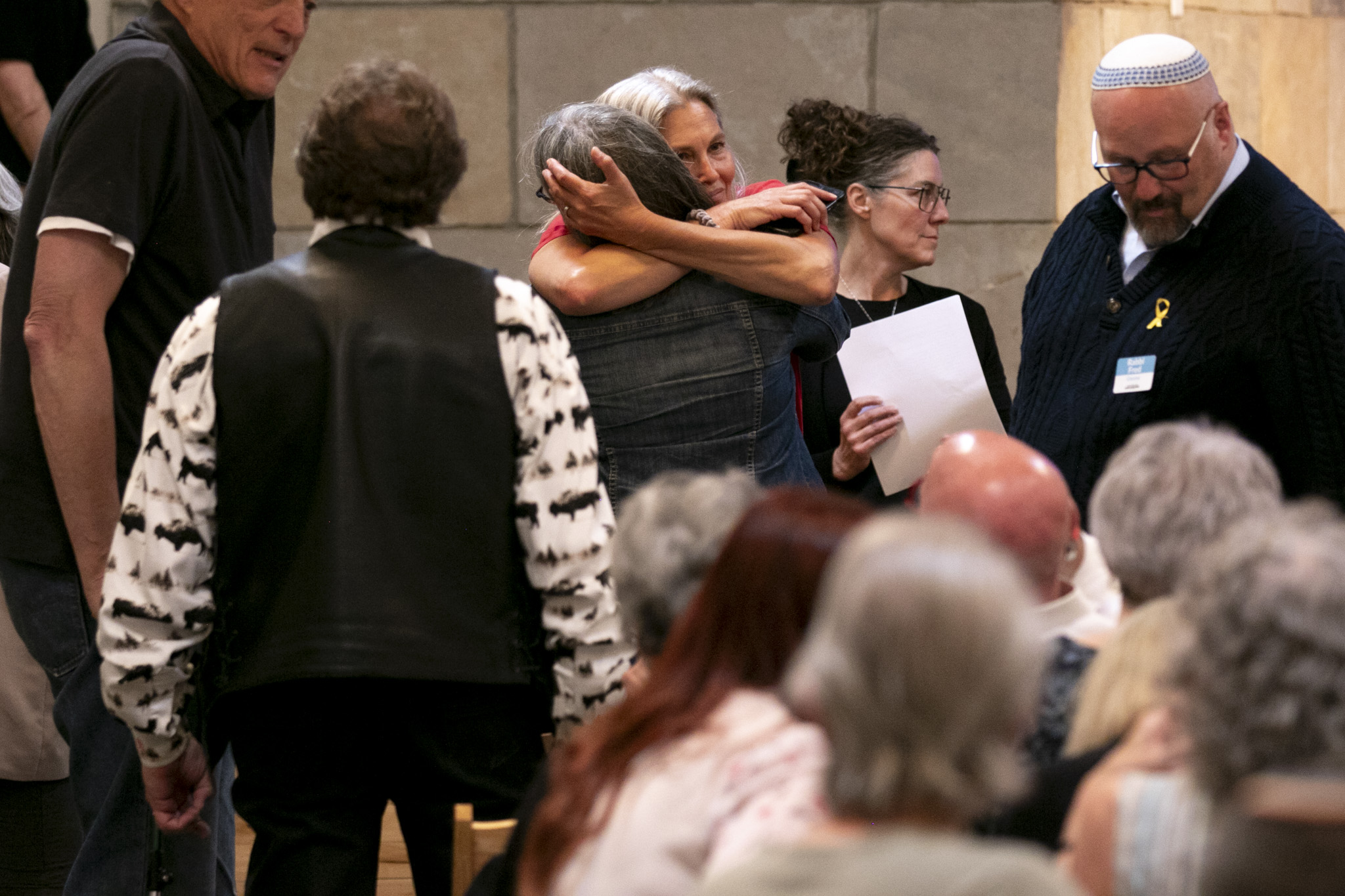 More than 1,000 people attend vigil for Boulder attack on 'a walk just ...
