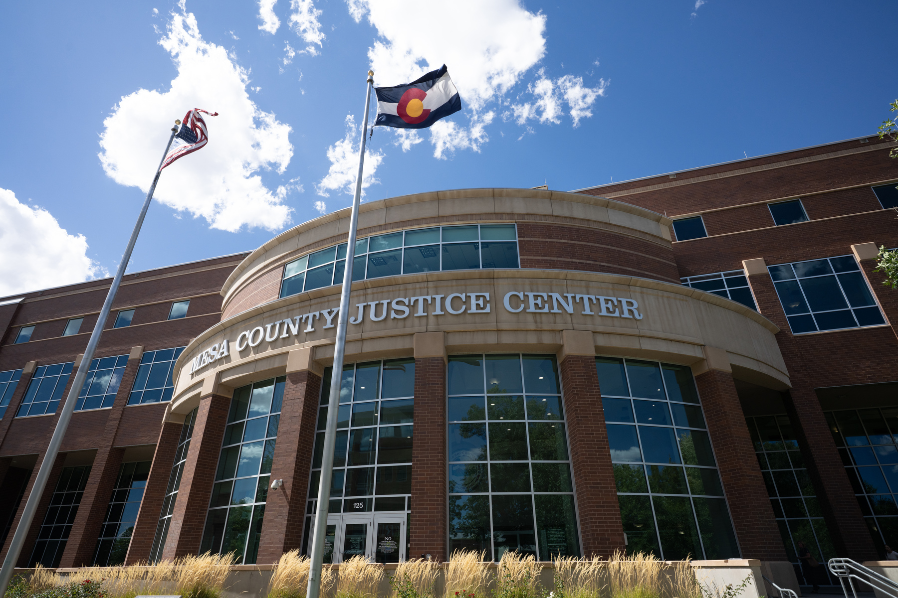 Prosecutors ask Colorado Supreme Court to review new trial order for ...