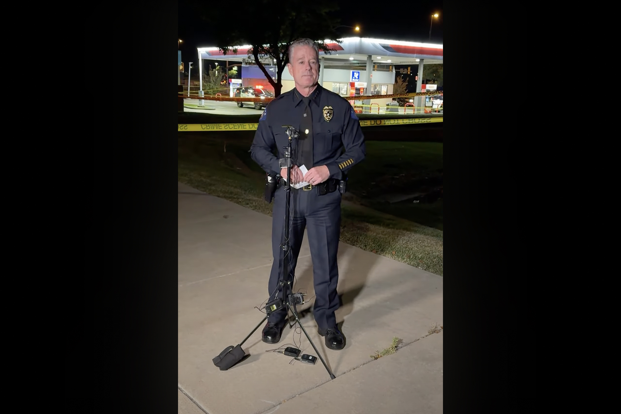 Aurora police officer shoots and kills unarmed 17-year-old after ...